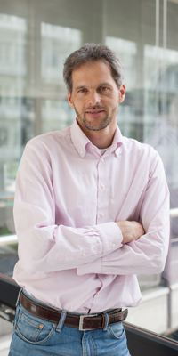 Dr. Jan Helbing | Department of Chemistry | UZH